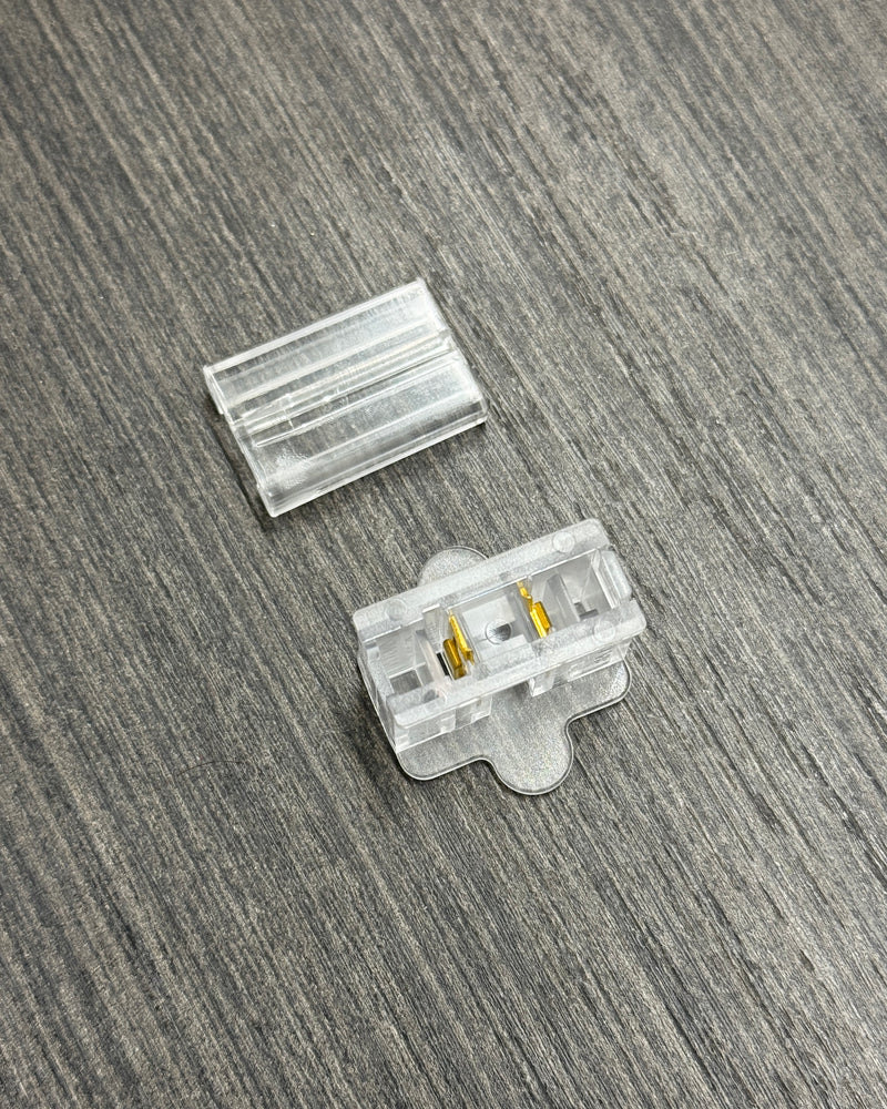 Clear Female Plug – Modern Display